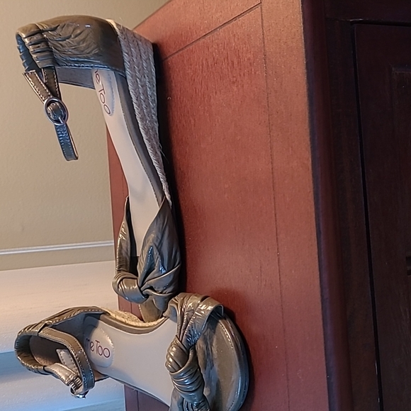 me too | Shoes | Me Too Size 6 Leather Sandel Shoes | Poshmark